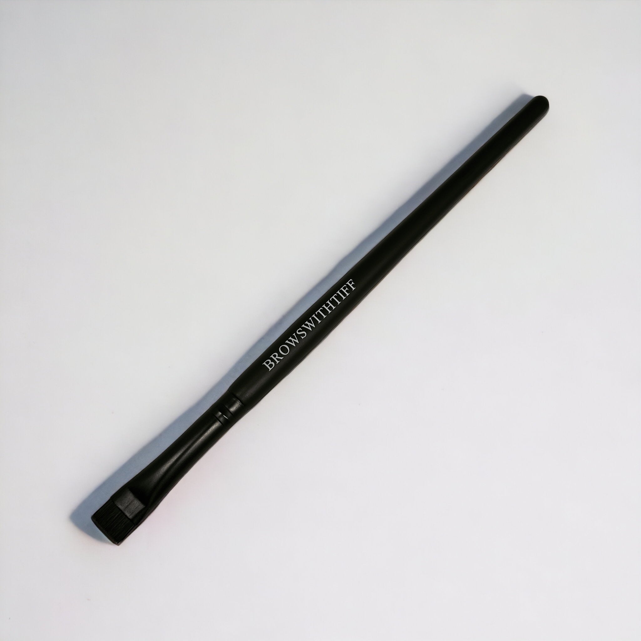FLAT TOP BRUSH – BROWSWITHTIFF
