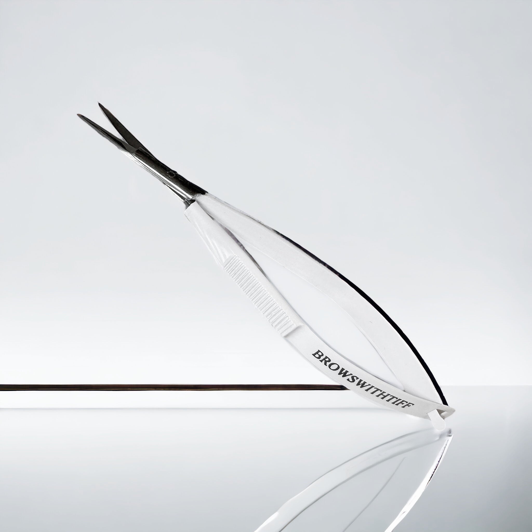 SPRING EYEBROW SCISSORS – BROWSWITHTIFF